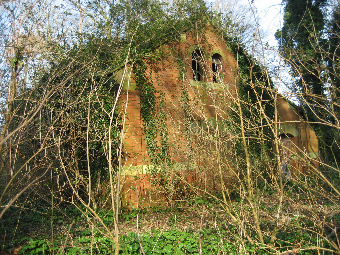 Cut Mark: Westbury, Bratton Road, Pumping Station - Bench Mark Database