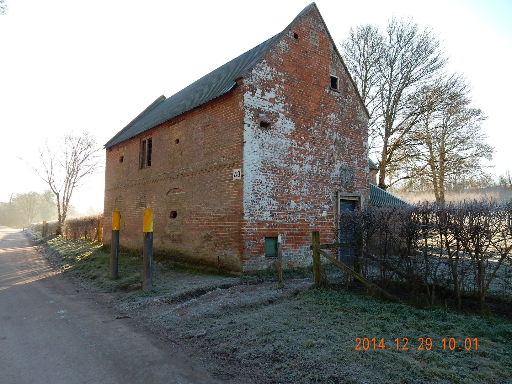 Cut Mark: Imber, The Bell Inn - Bench Mark Database