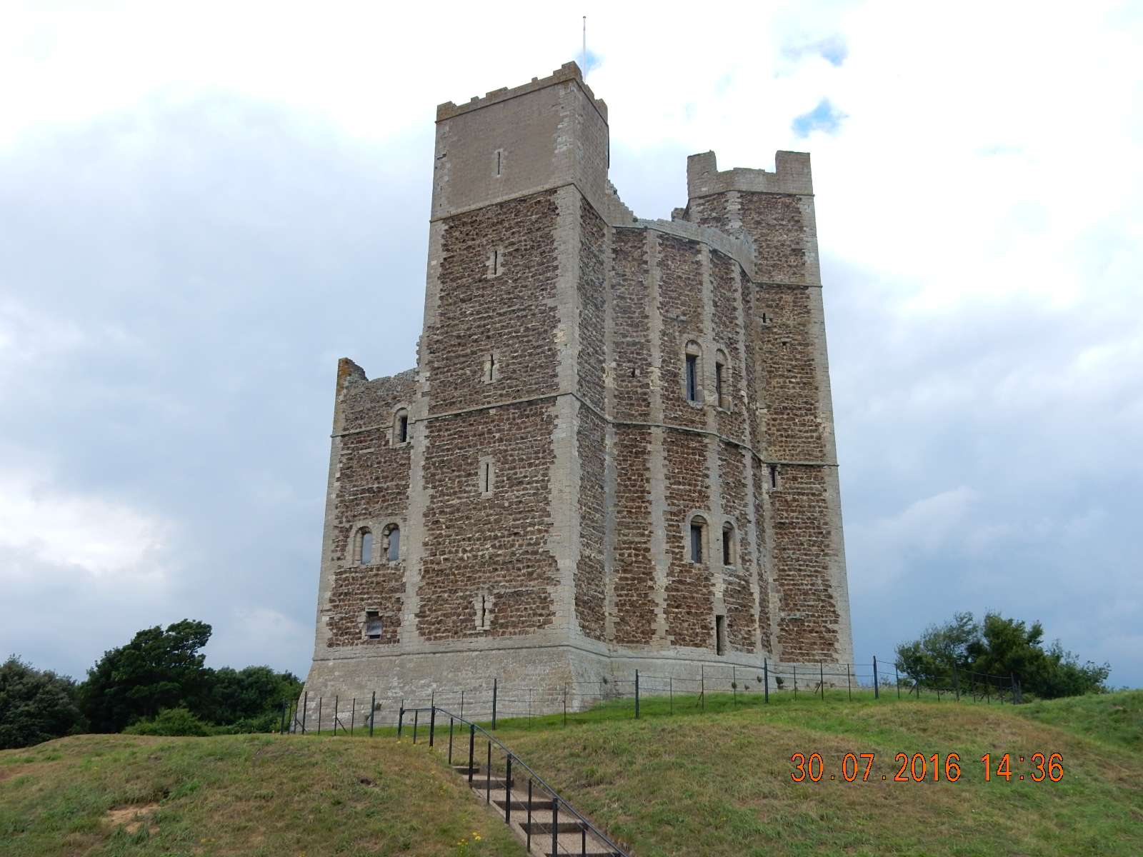 Cut Mark: Orford, Castle - Bench Mark Database